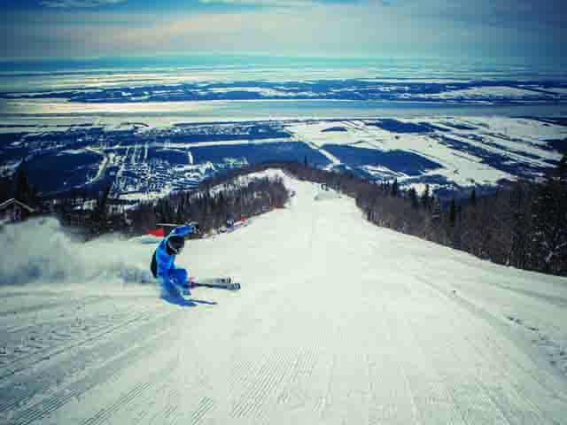 School Ski Canada: Mont-Sainte-Anne & Stoneham
