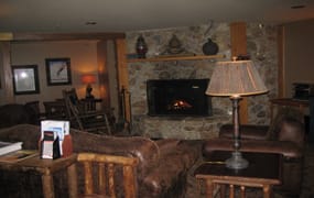 The Snow Cap Inn - Activ4 school tours